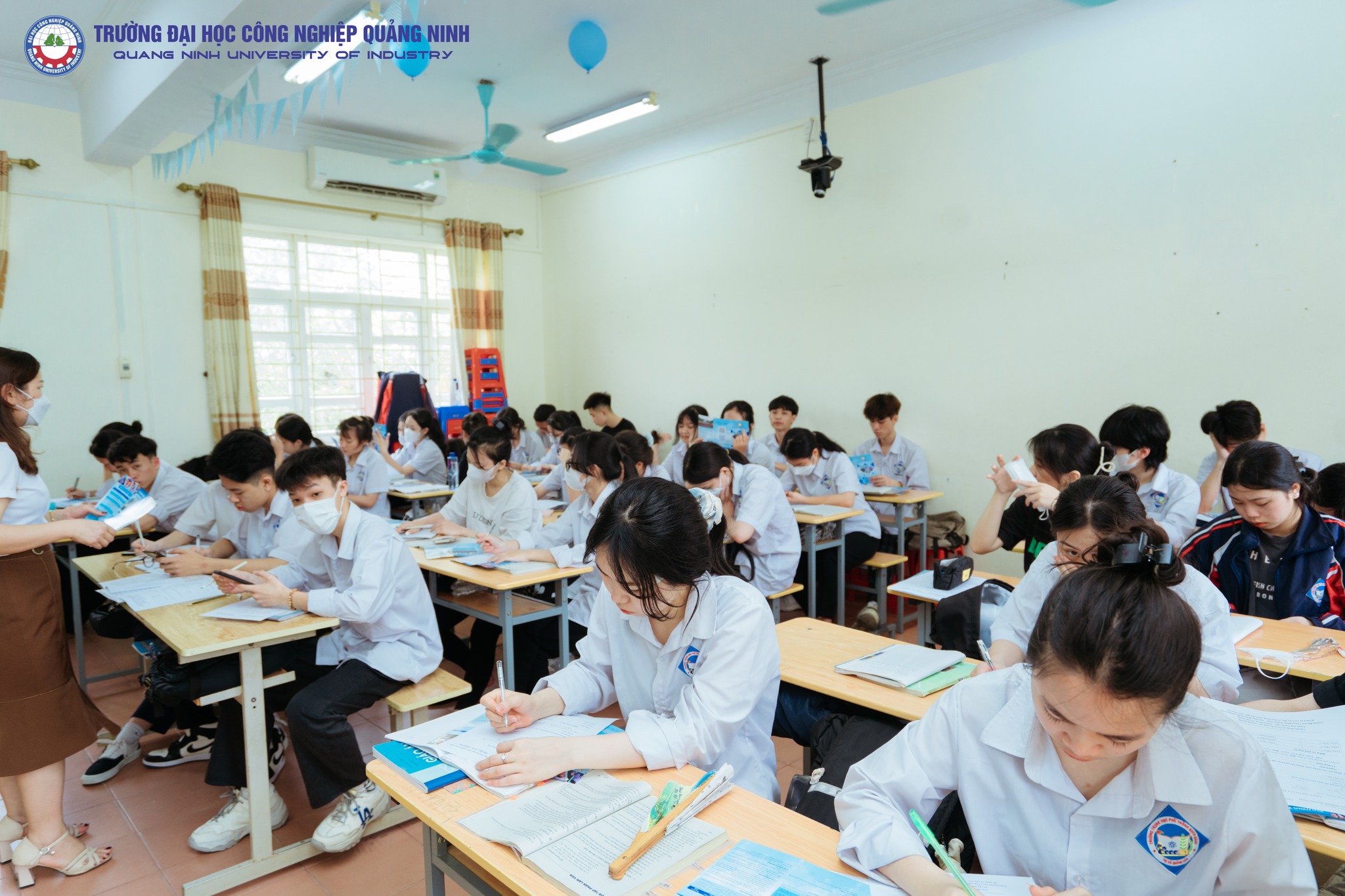 Thi tốt nghiệp THPT 2023: Thí sinh thử đăng ký dự thi trên hệ thống từ ngày 26/4